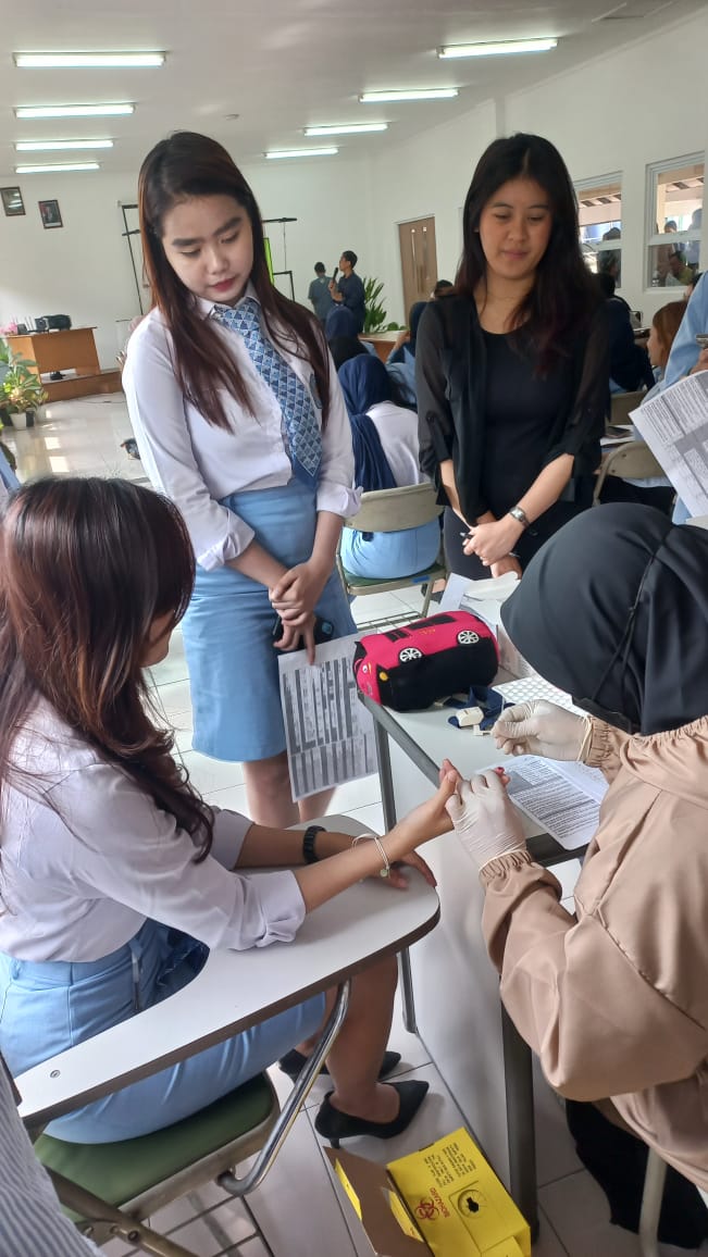 Gallery – Pemeriksaan Kesehatan & Mobile VCT – Taruna Bakti University