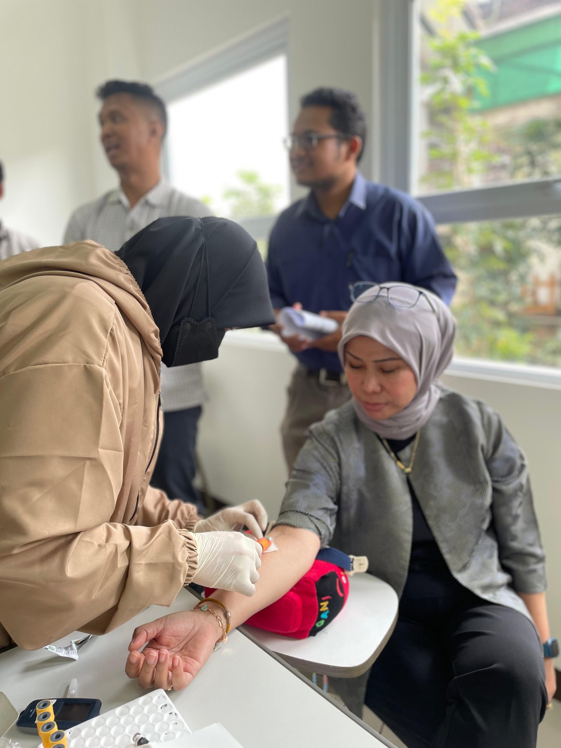Gallery – Pemeriksaan Kesehatan & Mobile VCT – Taruna Bakti University